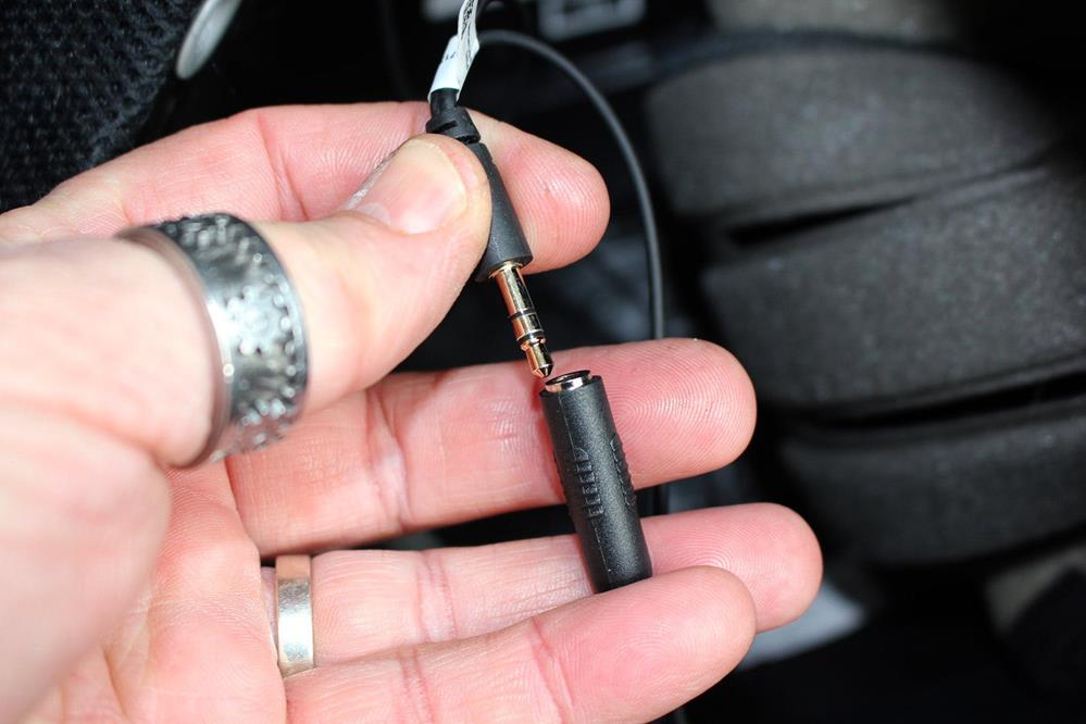 Comms away: How to fit an intercom to your motorcycle helmet