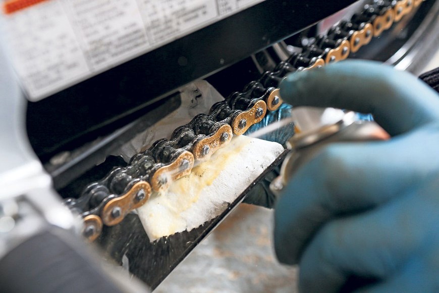 The best chain cleaners to safely degrease motorbike chains