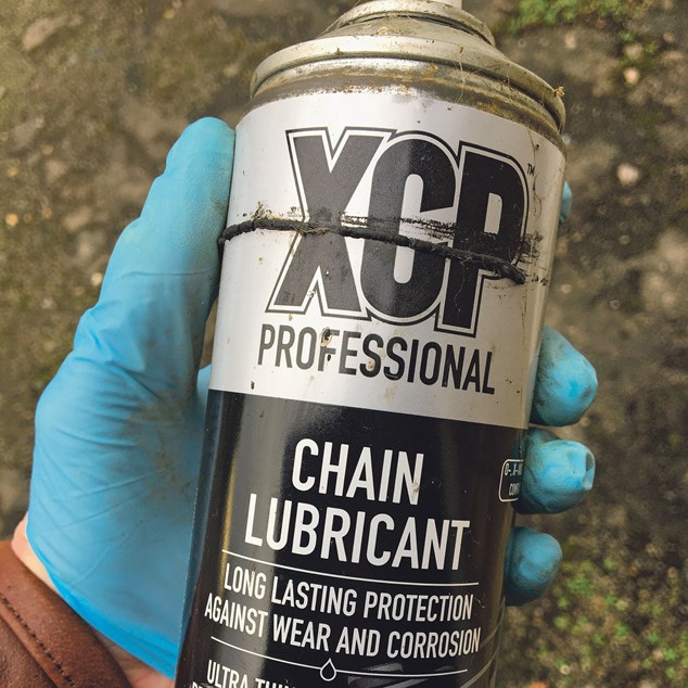 A guide to the best motorbike chain lubes as tested by MCN