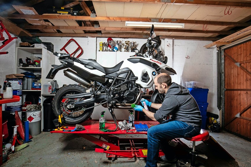 The best motorcycle lifts and benches that make repairs easy