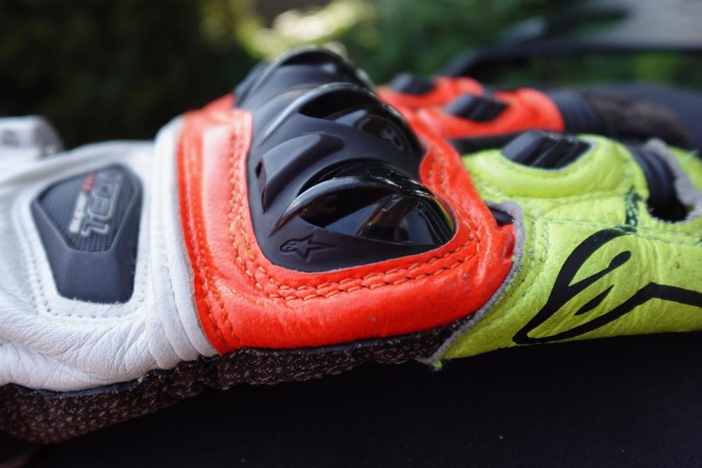 Alpinestars Supertech gloves review tested by Neevesy