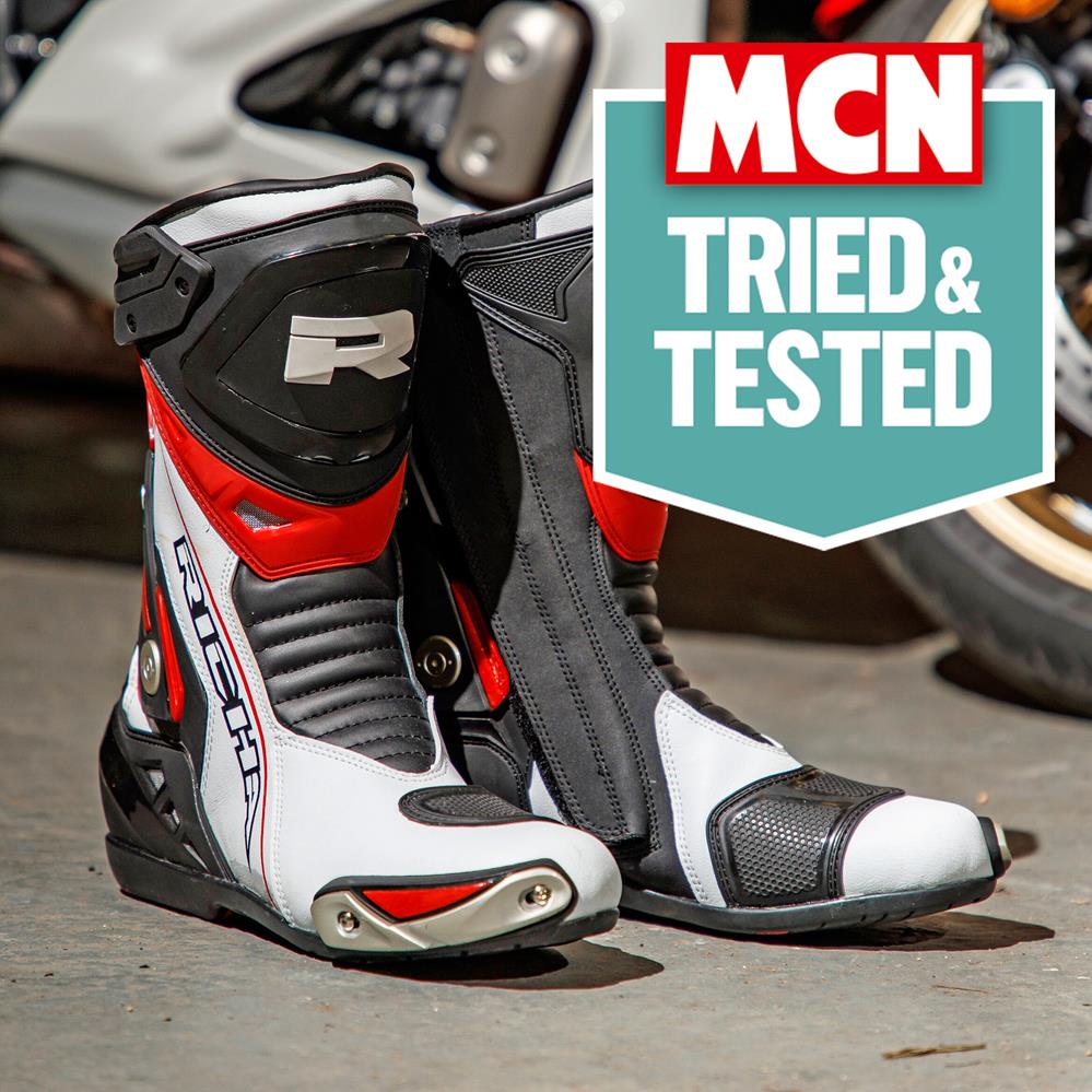 Best motorcycle boots as chosen by MCN | Think on your feet