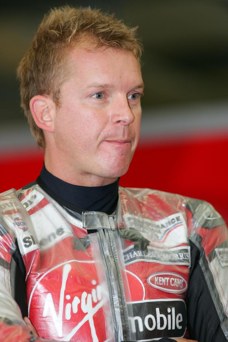 Ex-racer Emmett’s new bride dies