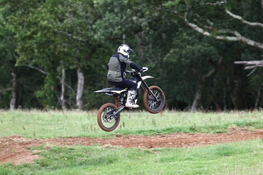 SUR-RON ULTRA BEE (2023 - on) Review