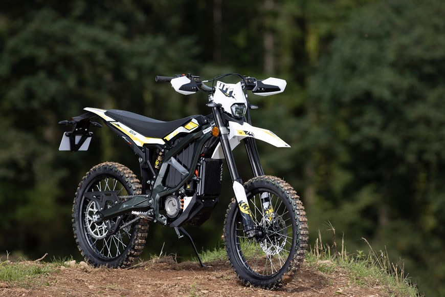 SUR-RON ULTRA BEE (2023 - on) Review