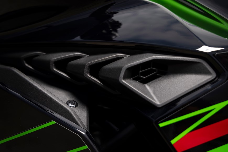 KAWASAKI ZX-4RR (2024 - on) Review