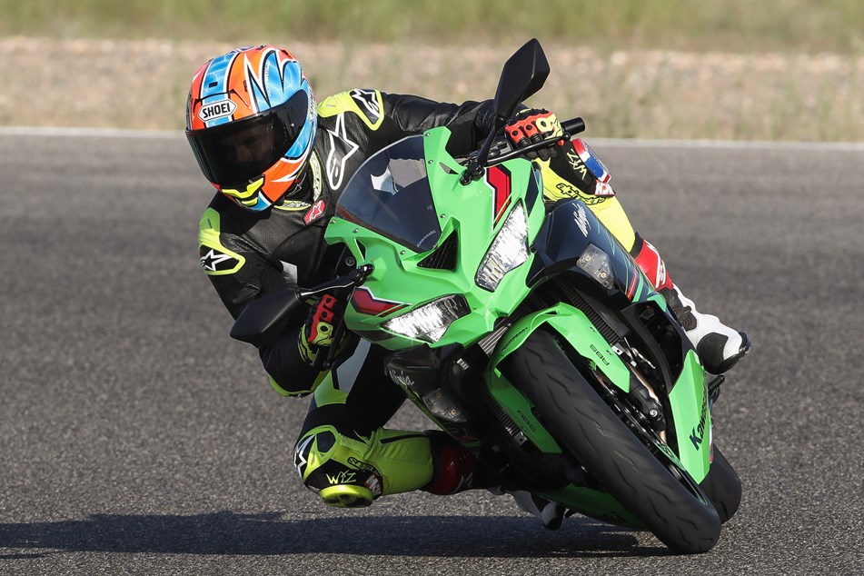 KAWASAKI ZX-4RR (2024 - on) Review