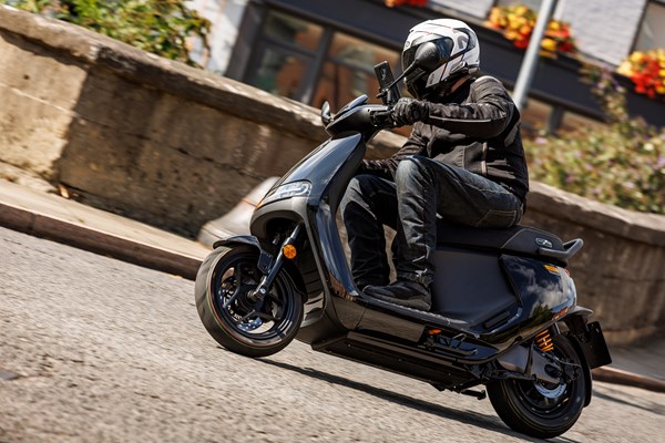 SEGWAY E300SE (2023 - on) Review | MCN