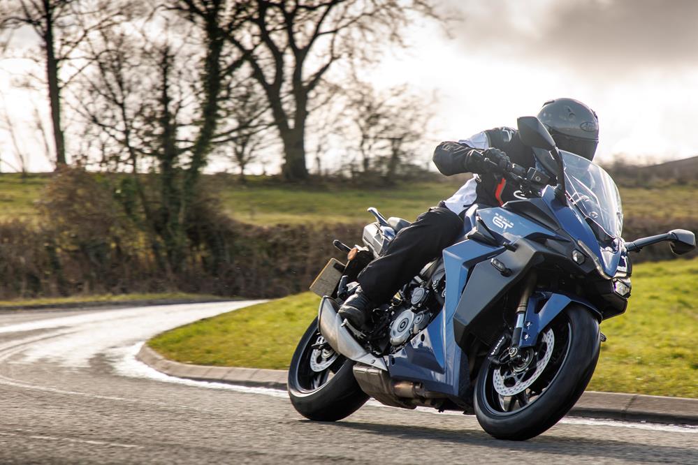 Expert advice for riding a motorbike in high winds