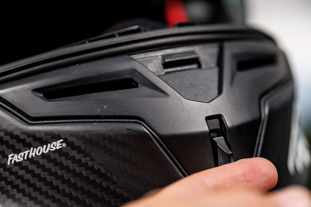 Racer with a day job: Bell Race Star DLX Flex review