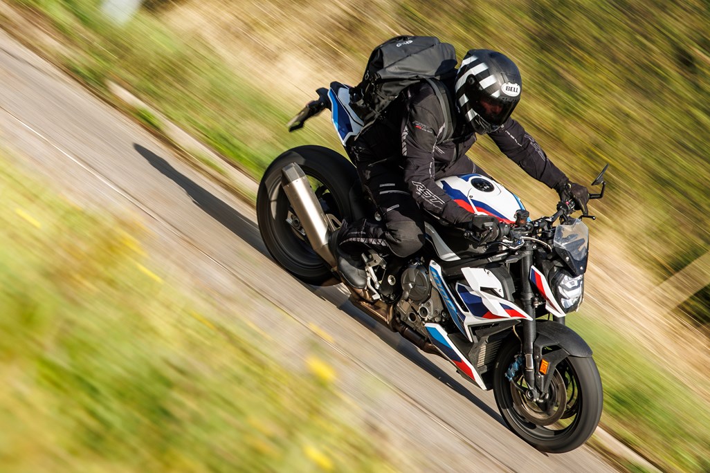 Racer with a day job: Bell Race Star DLX Flex review