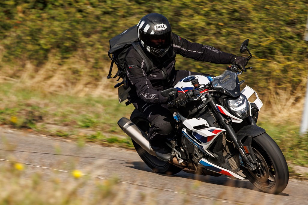 Racer with a day job: Bell Race Star DLX Flex review