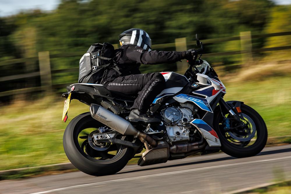 Racer with a day job: Bell Race Star DLX Flex review