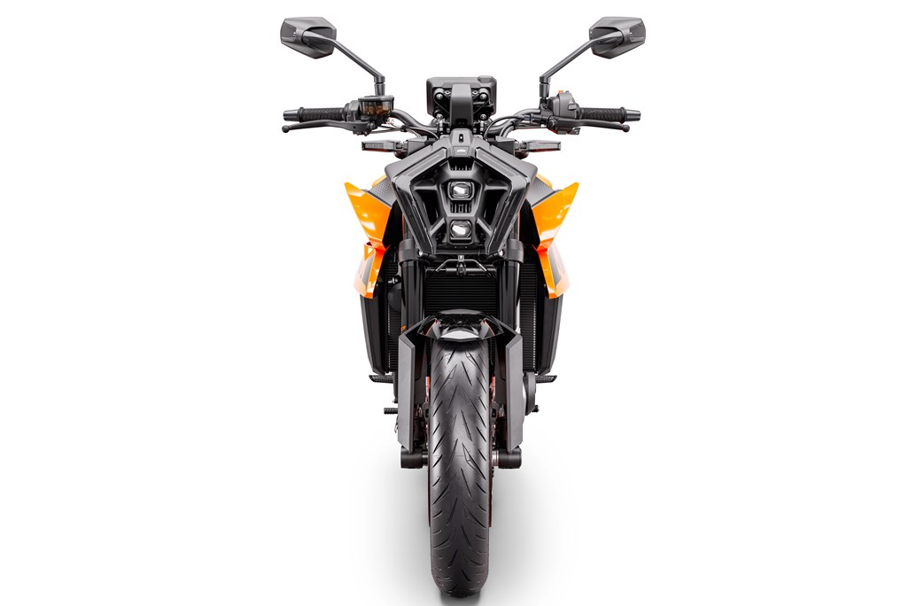Everyday super naked: meet the new KTM 990 Duke