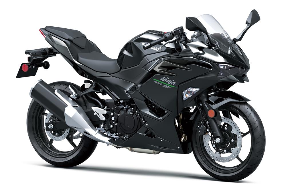 Kawasaki bolsters their A2 licence range with Ninja 500 and Z500