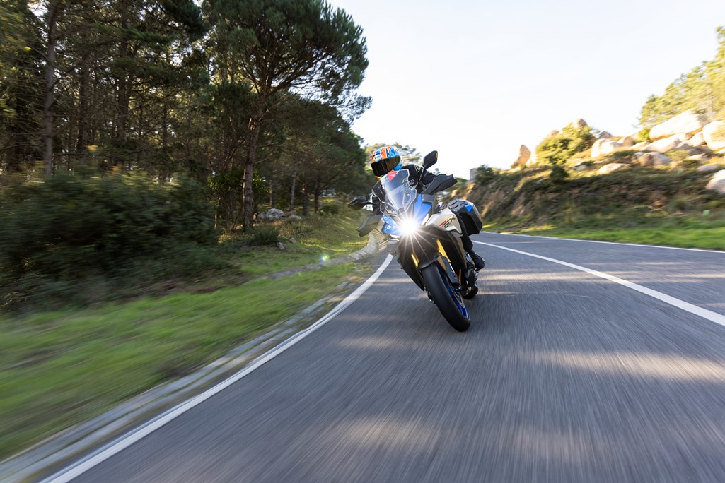 SUZUKI GSX-S1000GX (2024 - on) Review