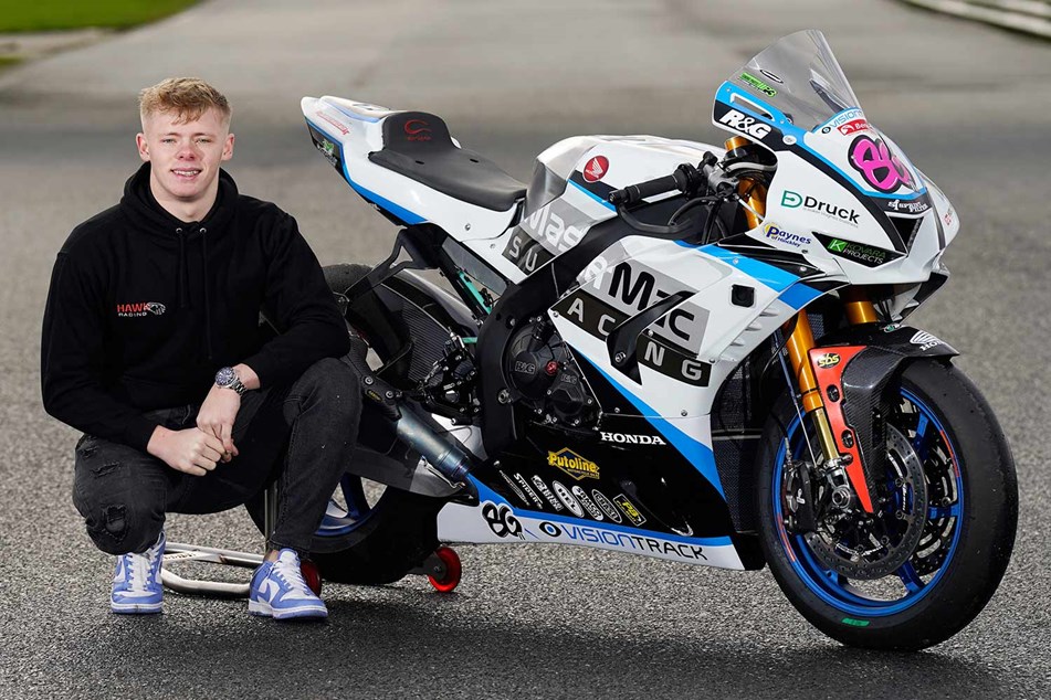 BSB: Lee Jackson returns to Hawk Racing alongside Charlie Nesbitt