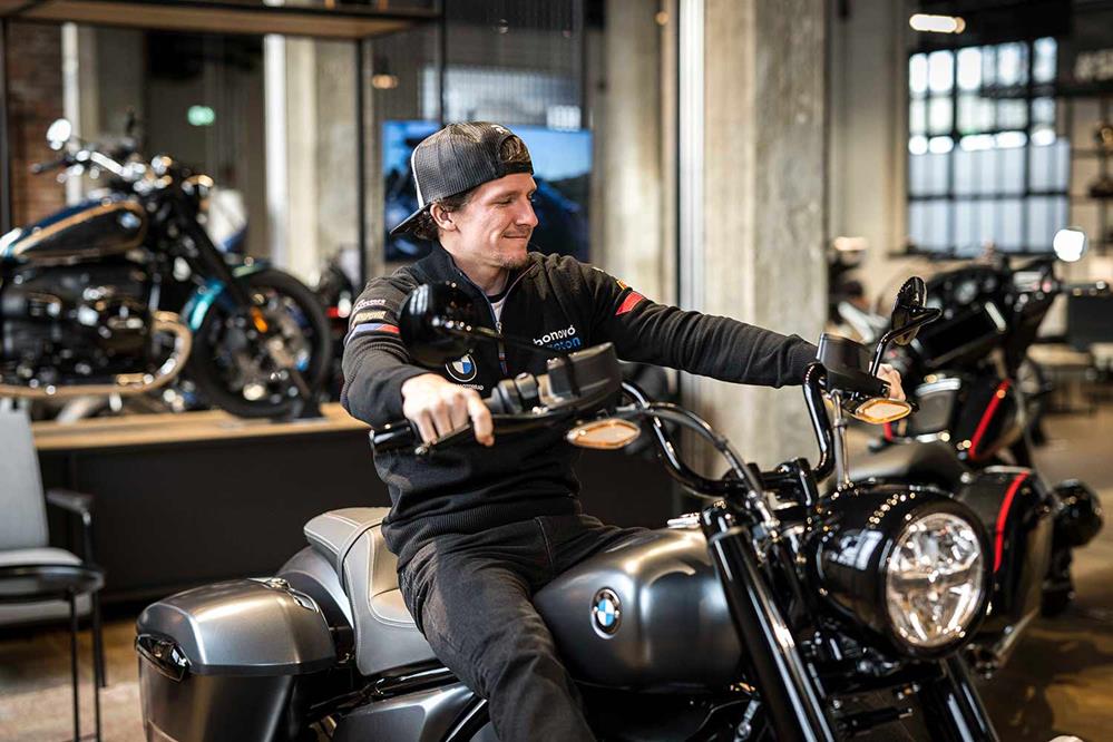 WSB: ROKiT BMW Motorrad and Bonovo Action BMW unveil 2024 liveries