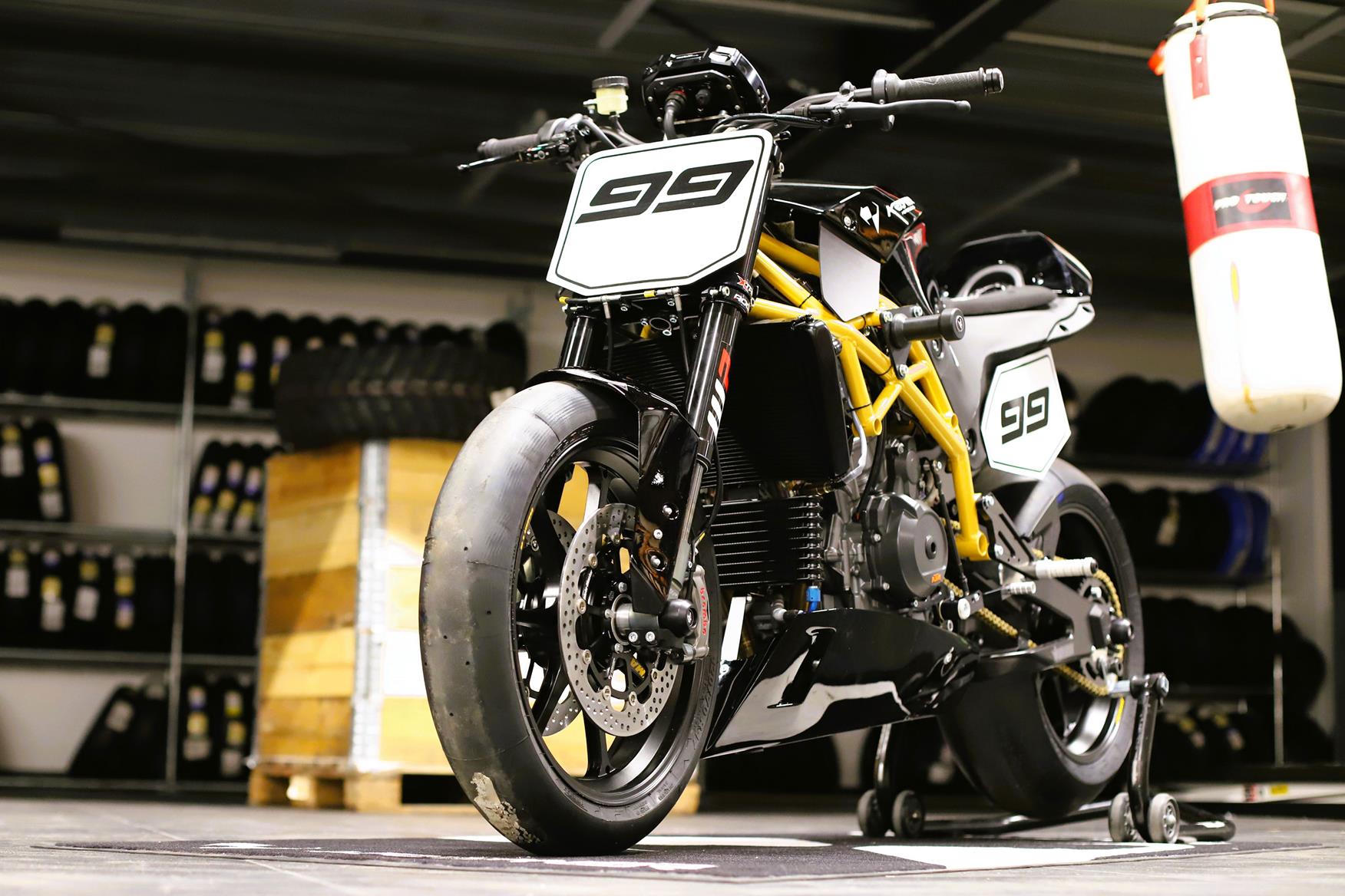 Krämer launch Hooligan racer based on top-spec GP2-890R