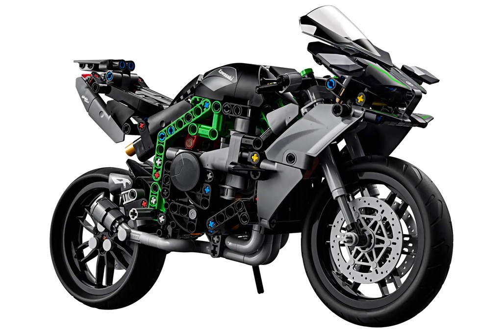 Lego launch Kawasaki Ninja H2R model