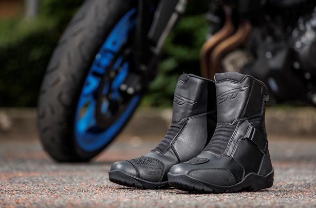 RST Axiom Mid CE touring boot review | 3000 miles on test