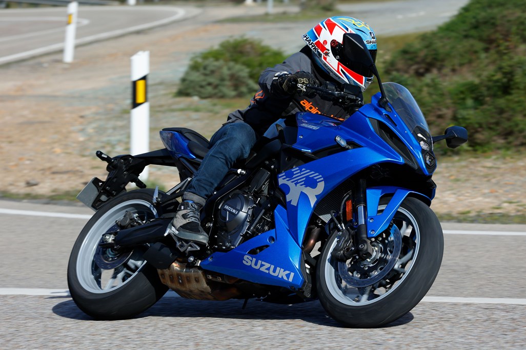 2024 Suzuki GSX-8R review | Comfy, but a proper sportsbike?