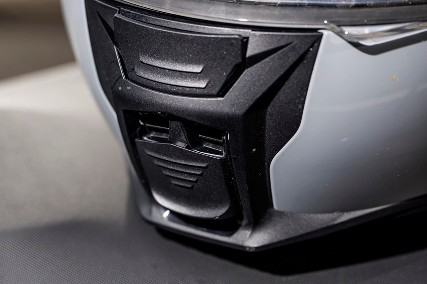 Schuberth E2 helmet review | High-end flip-front ADV lid