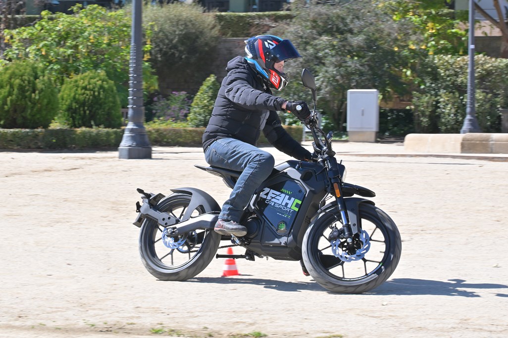 Zeeho electric scooters and mopeds heading to the UK