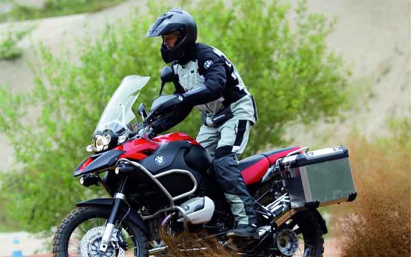 Free panniers with BMW R1200GS