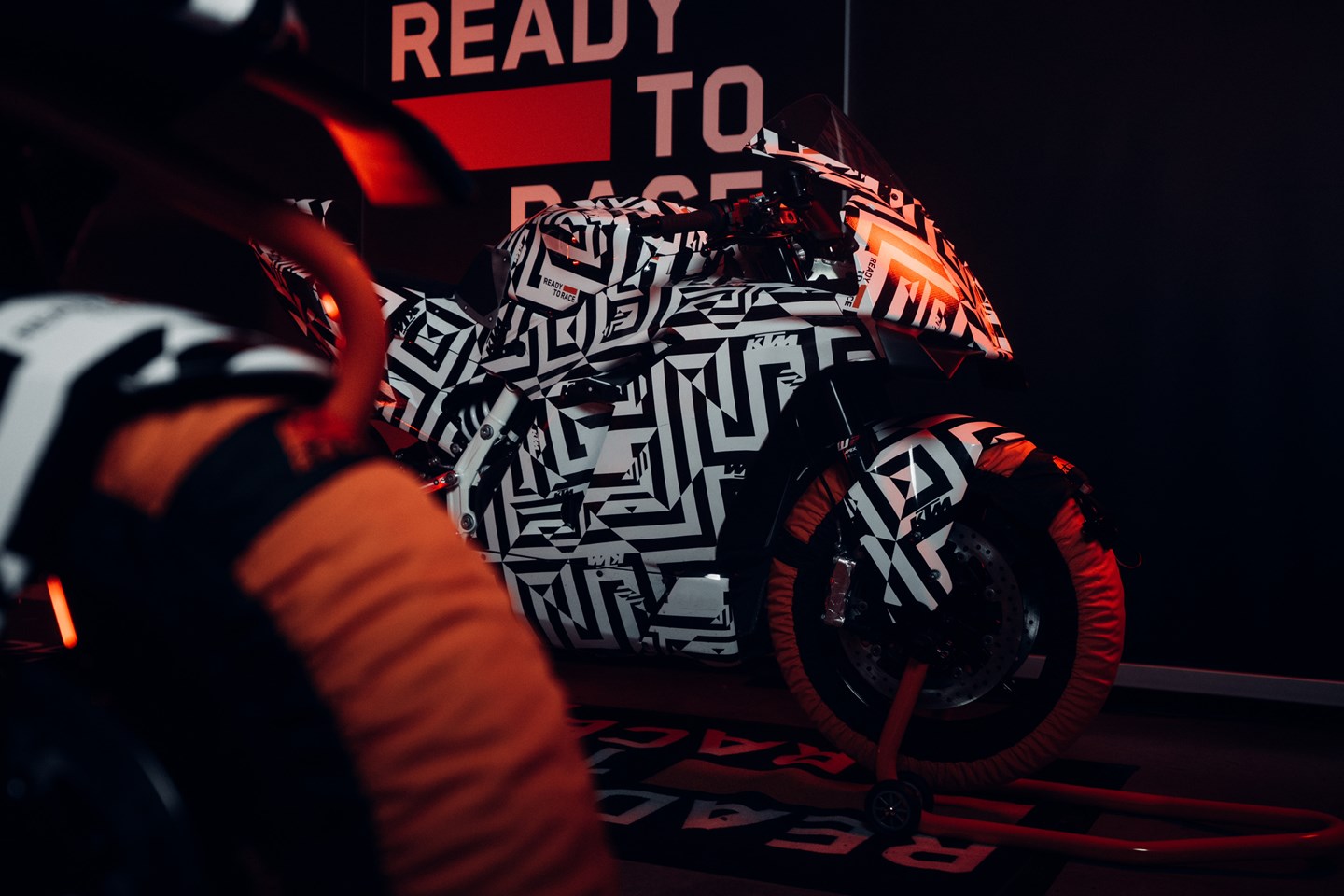 KTM reveal prototype 990RC R sports bike