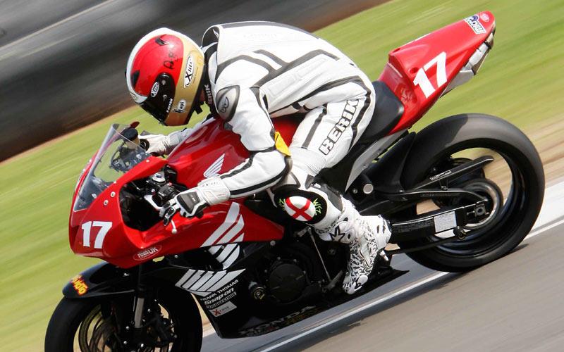 Ultimate xmas: Ron Haslam Race School