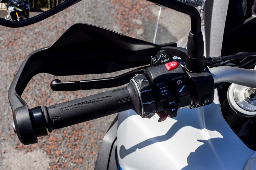 BMW F900GS Adventure vs Triumph Tiger 900 Rally Pro