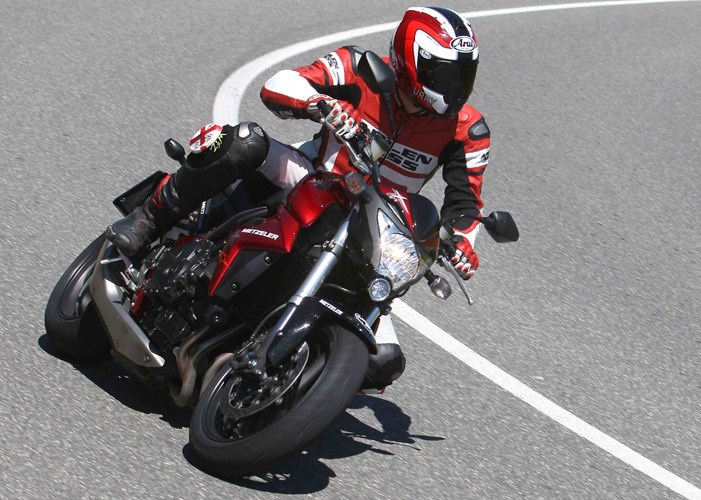 Metzeler Roadtec Interact Z8: first MCN test