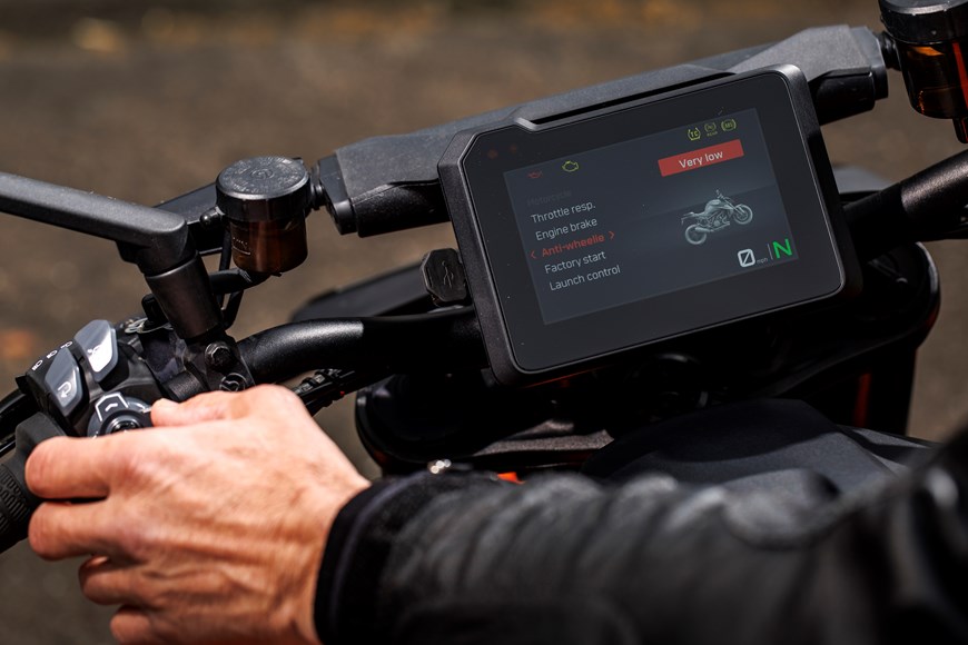 KTM 1390 Super Duke R wheelie control tested