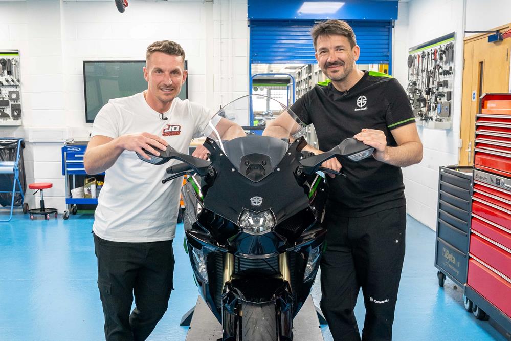 Kawasaki-backed stunt rider aims for new speed record dragged behind a ...