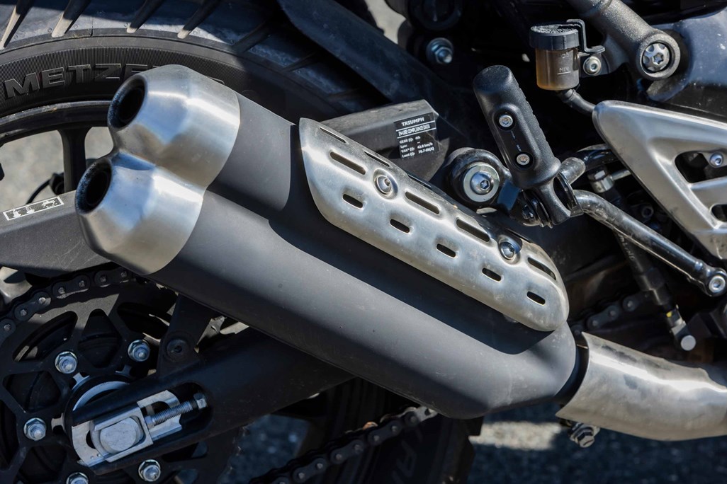 Triumph Scrambler 400 X vs Speed 400 long-term test