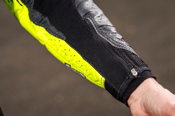 Alpinestars Racing Absolute review | Absolute track safety