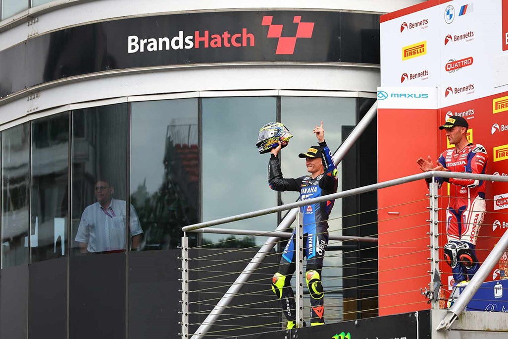 BSB Brands Hatch: Ryan Vickers doubles up with sprint race victory