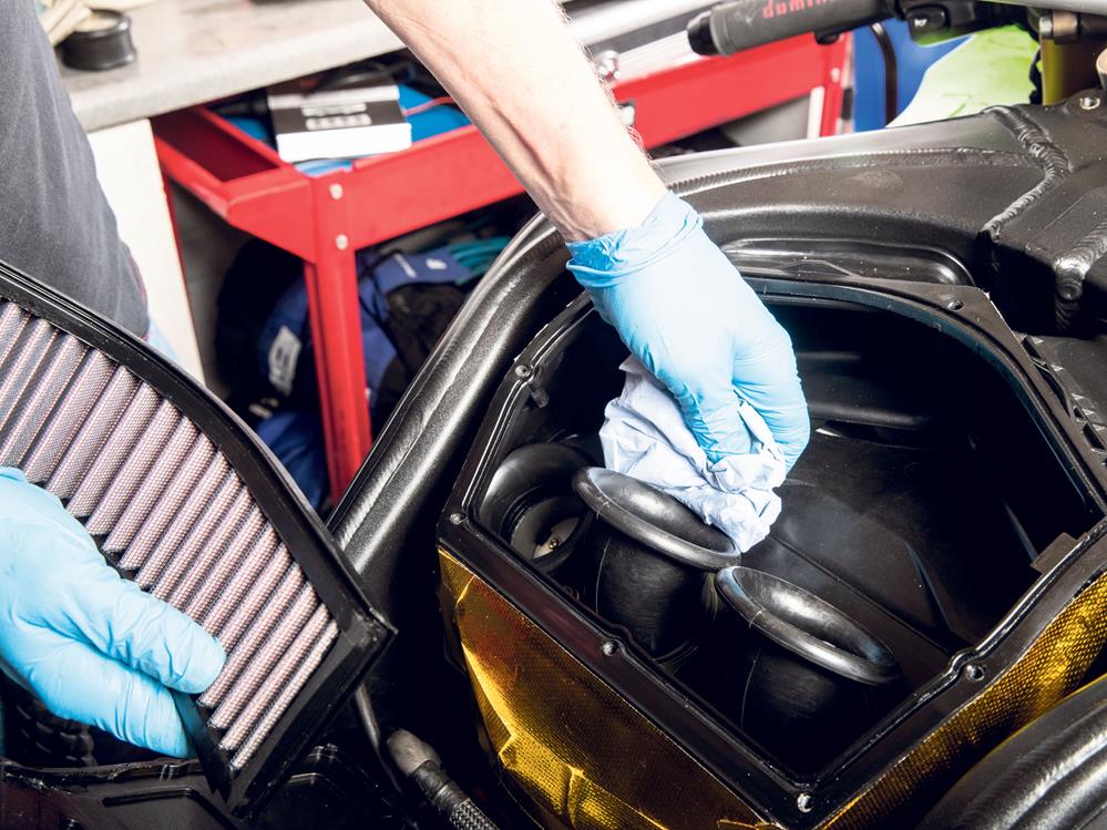 How to do a basic oil and filters service on your motorbike