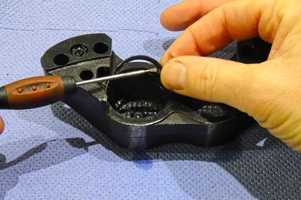 How to overhaul your brake calipers with MCN's expert