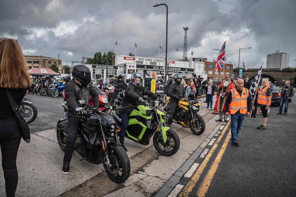 Verge Motorcycles take part in annual Brighton Burn Up