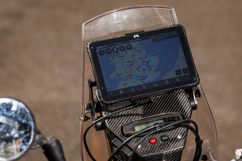Thork Racing’s DMD-T865 offers supreme navigation and more