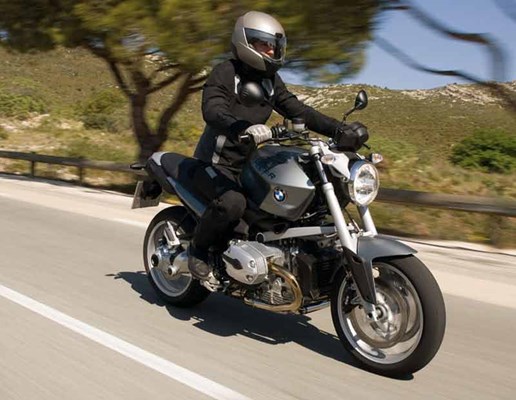 BMW R1200R (2006-2014) Review | Owner & Expert Ratings