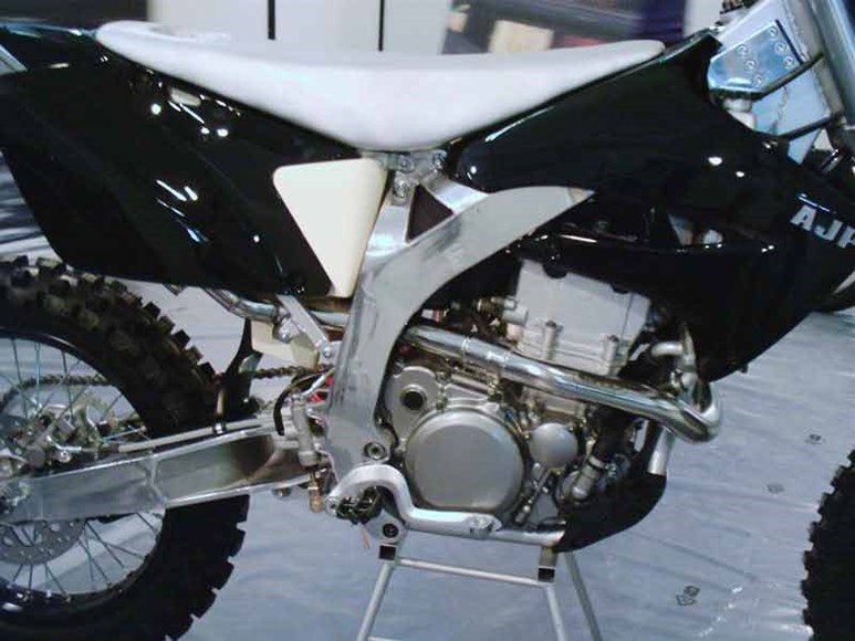 AJP PR4 ENDURO (2003-on) Review | Speed, Specs & Prices