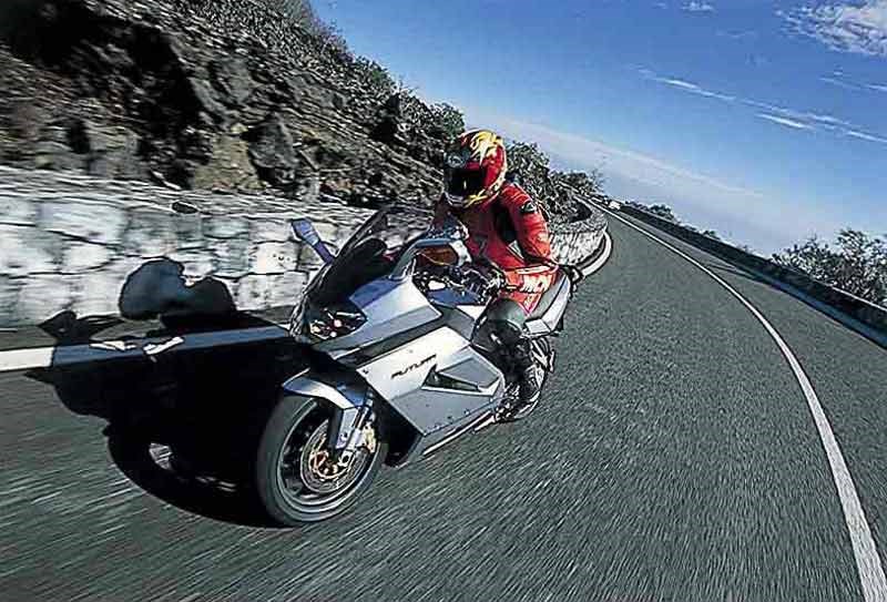 APRILIA RST1000 FUTURA (2001-2003) Motorcycle Review