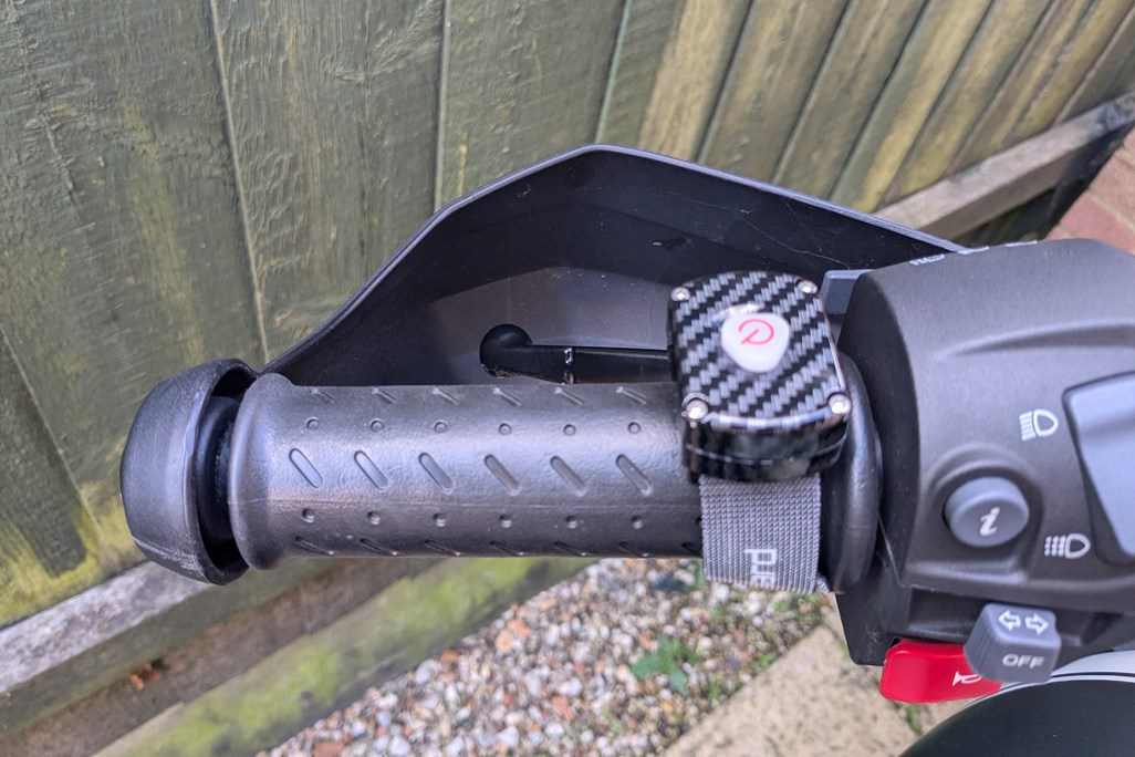 Bikerguard visor wiper review - “Best product I don’t need”