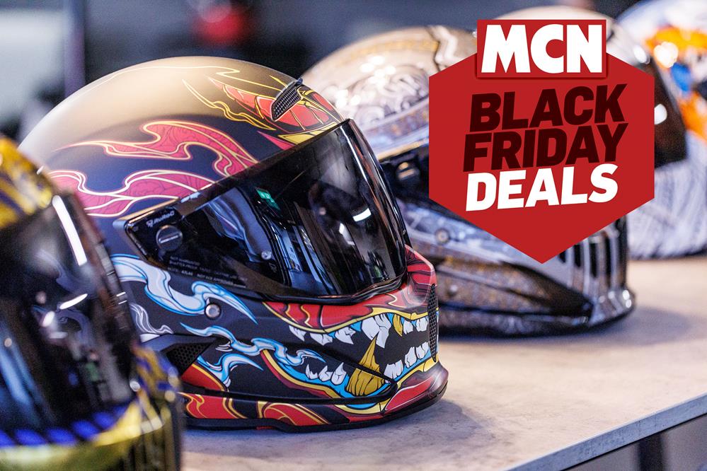 Up to 70% off selected Ruroc helmets in Black Friday Sale!