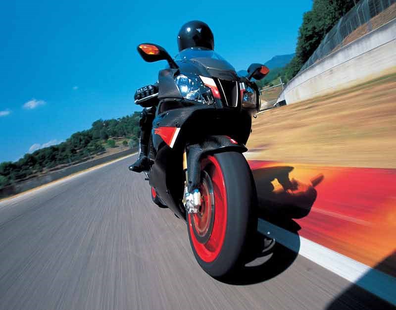 APRILIA RSV1000 R (2004-2010) Review | Specs & Prices