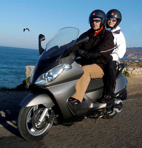 APRILIA ATLANTIC 500 (2002-2006) Review, Specs & Prices