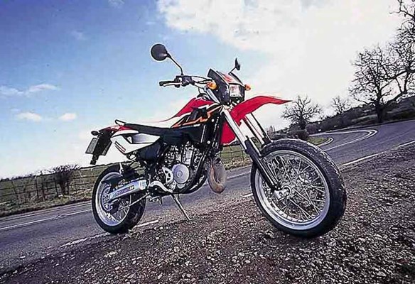 APRILIA MX125 (2003-2006) Review | Speed, Specs & Prices